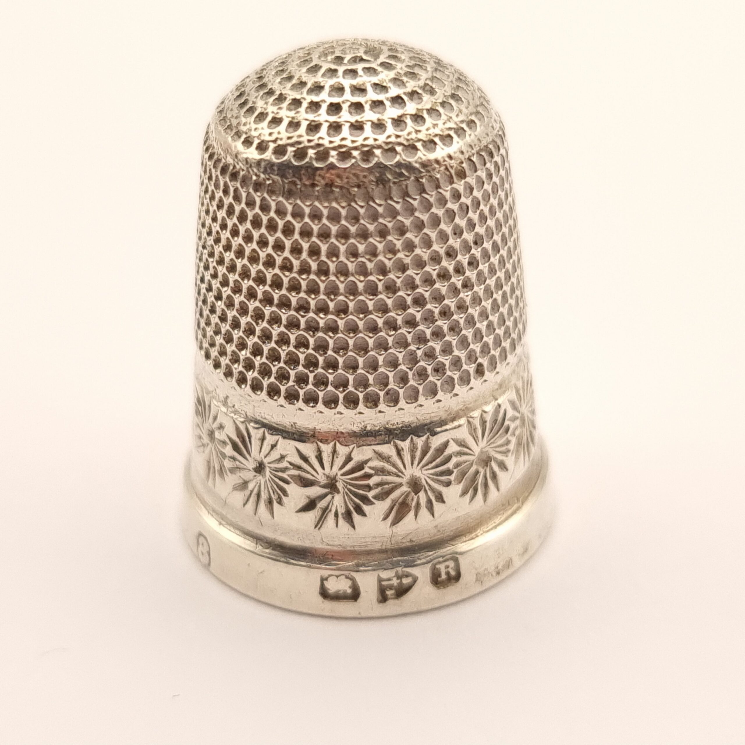 Chester Solid Silver Thimble Antique c 1900 - Vintage Treasures UK